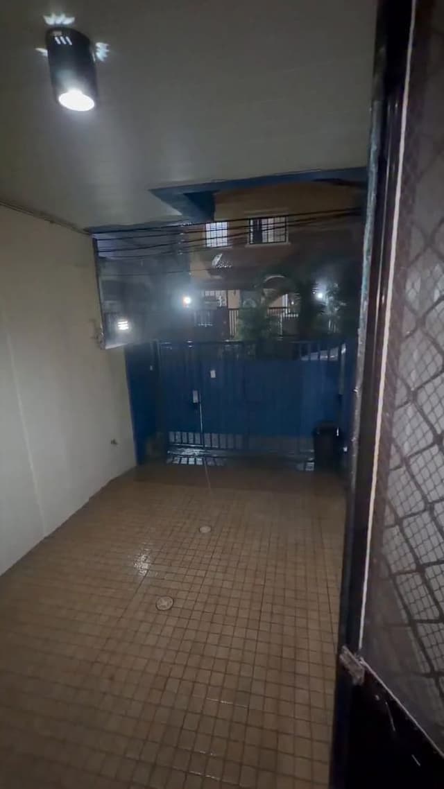 ₱30,000/mo townhouse in Las Pinas | RentScout | RentScout PH